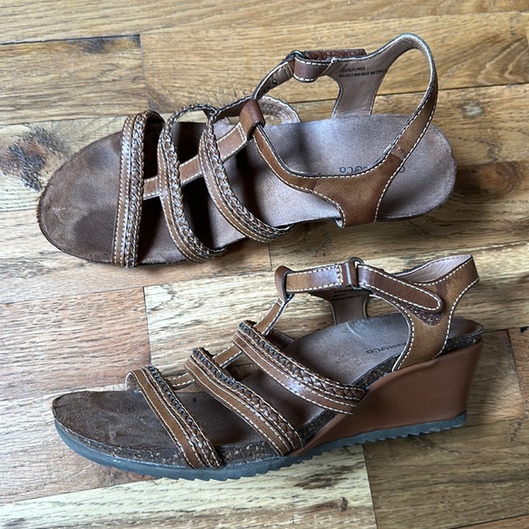 G.H. Bass & Co. | Shoes | Gh Bass Co Wedges Kitten Heel Gladiator ...